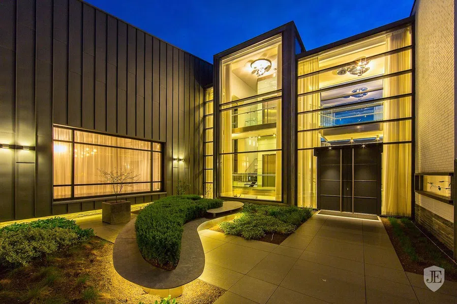 Moderne villa in Heerlen is om je vingers bij af te likken