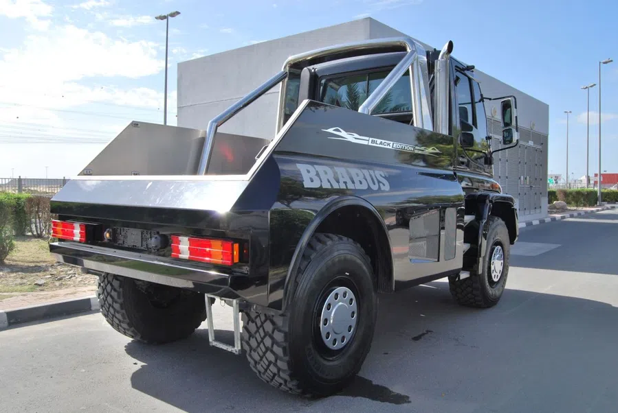 Bijzondere occasion: Brabus Unimog U500 Black Edition