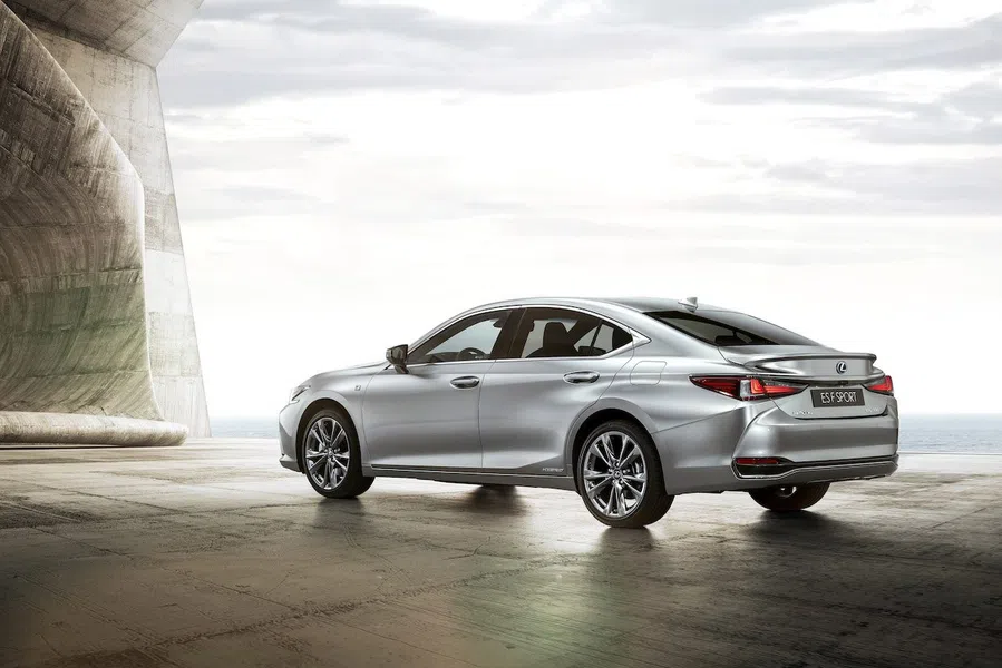 Officieel: de nieuwe Lexus ES komt ook naar Europa