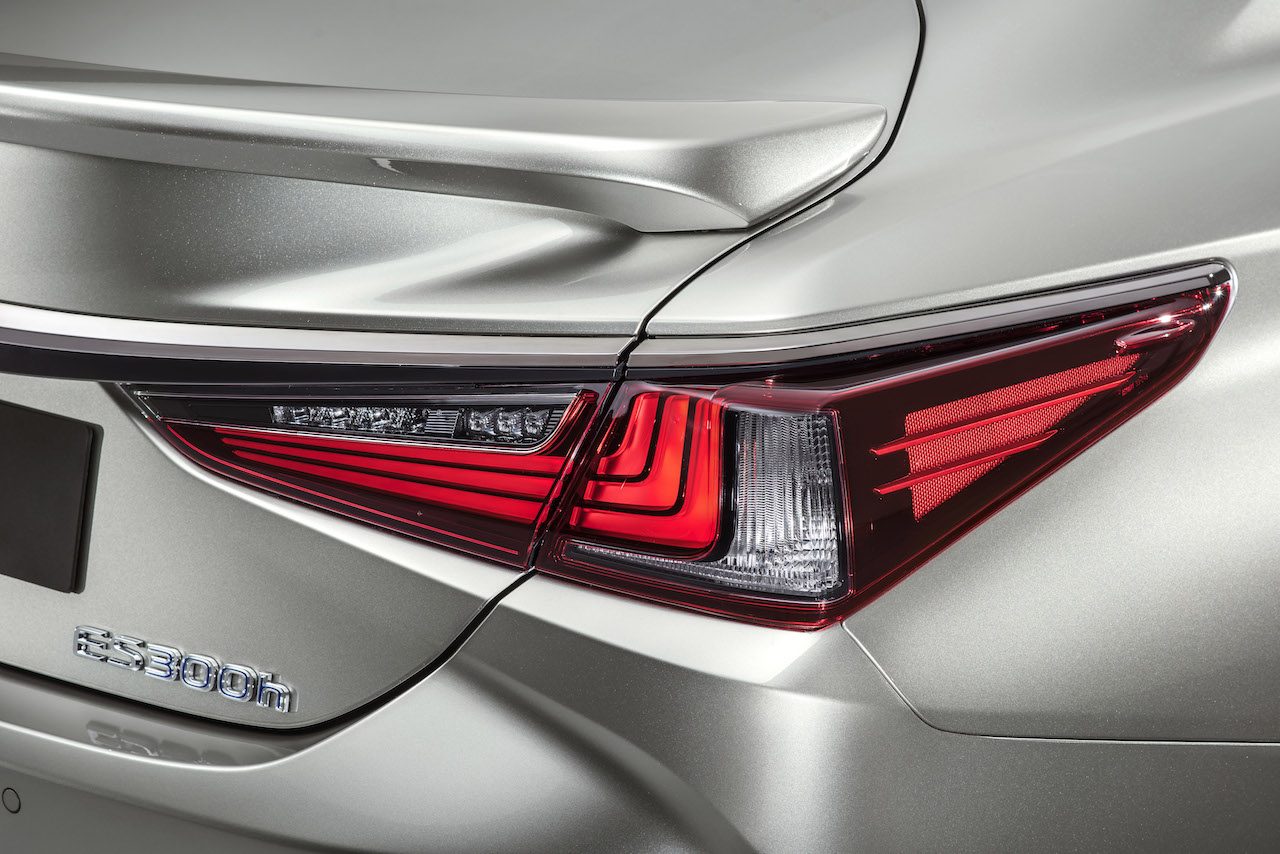 Officieel: de nieuwe Lexus ES komt ook naar Europa