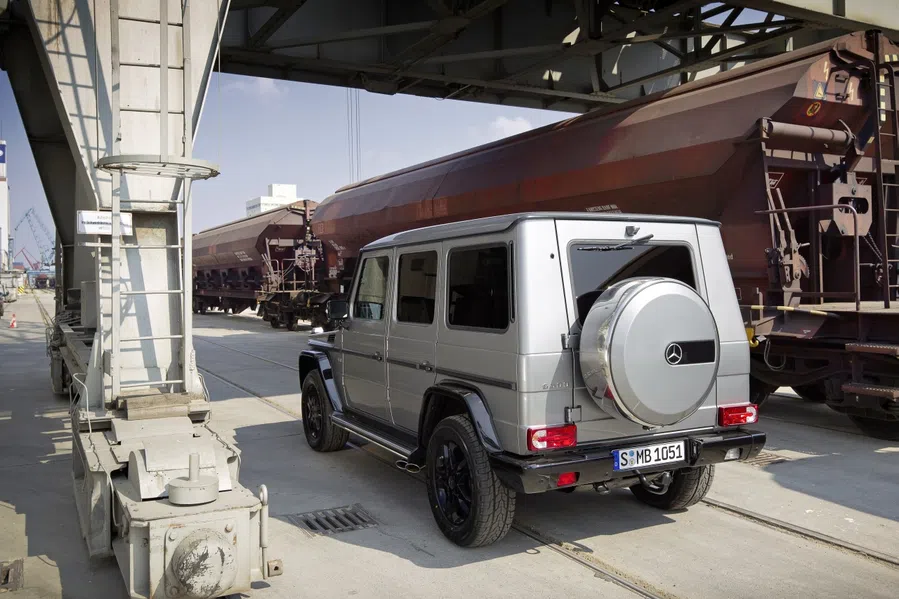 Mercedes G500 “Edition Select” vs G300 CDI