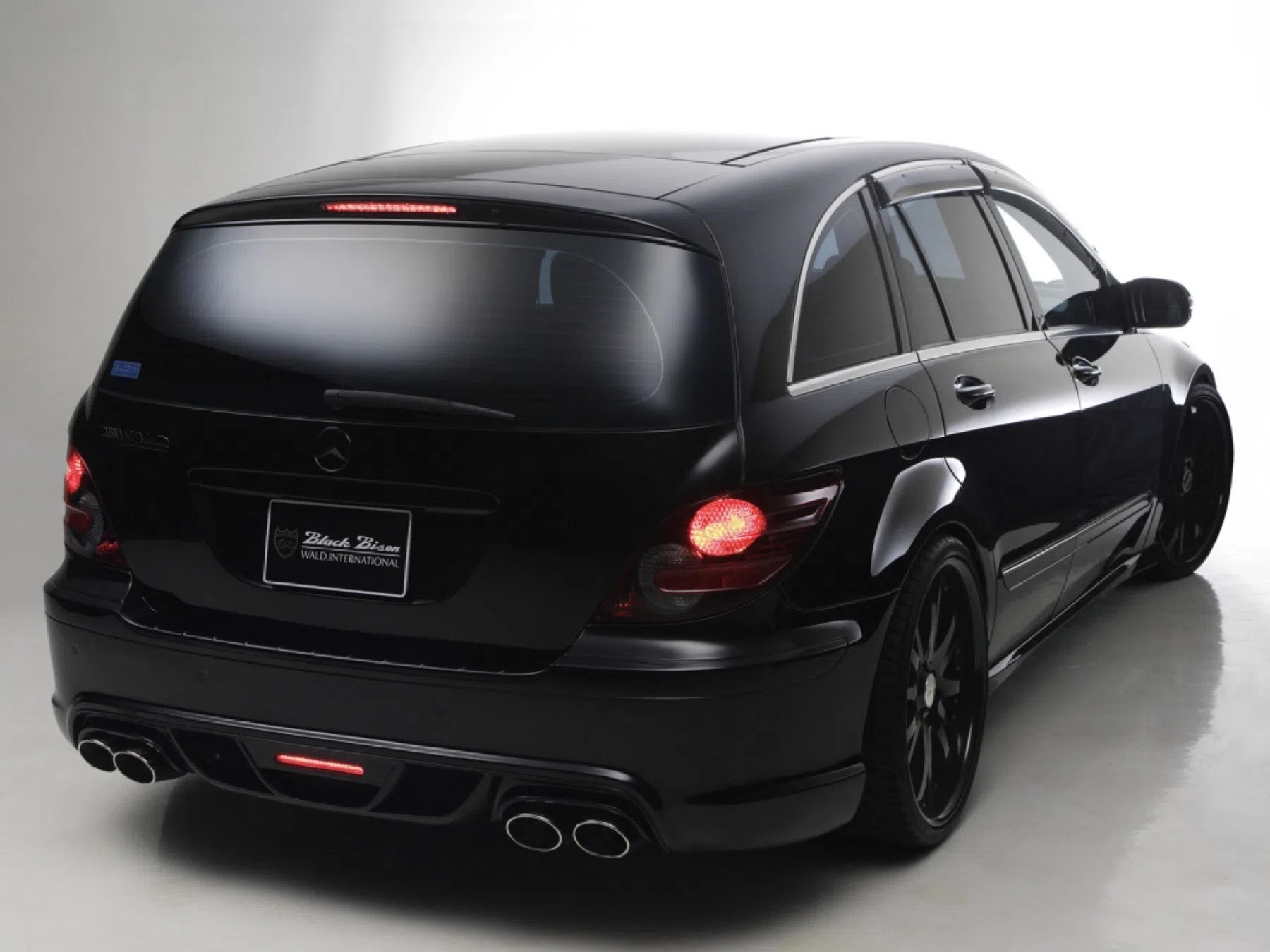 Dit zijn 5 Mercedes R63 alternatieven op een rij