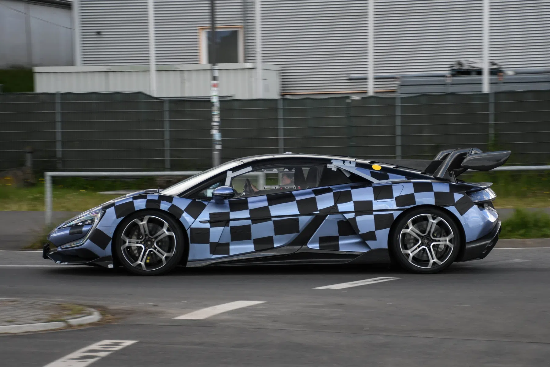 Deze Chinese supercar is de snelste EV ter wereld