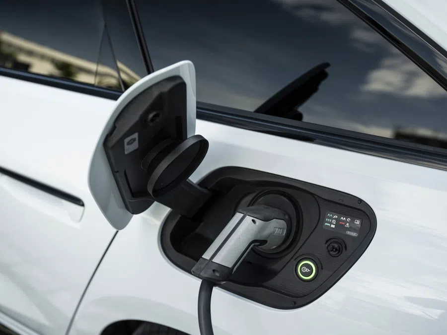 Audi A5 e-hybrid, goedkoper, sterker en lekker #test