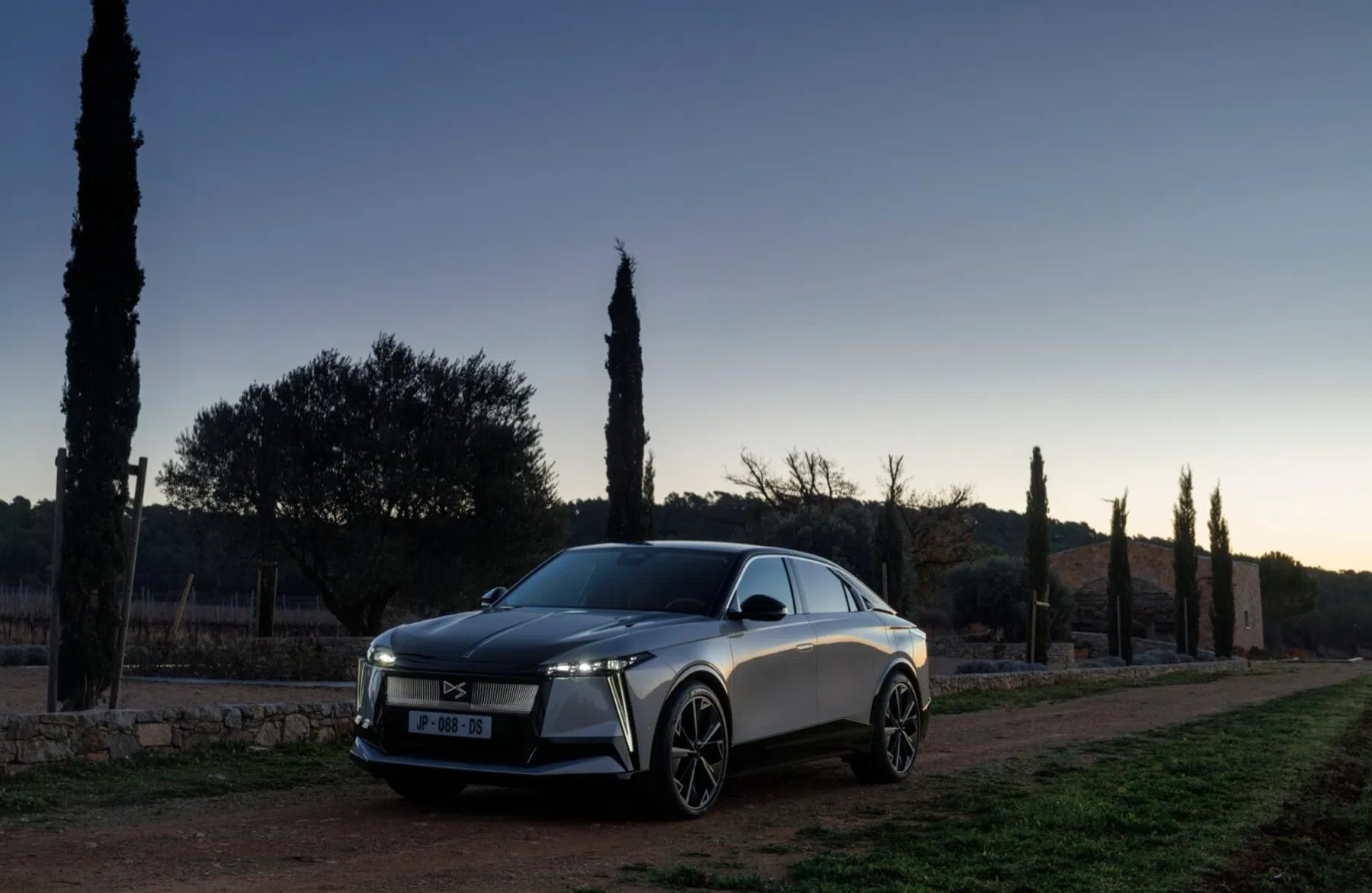 Frans premium, 750km range: DS No. 8 in de test.