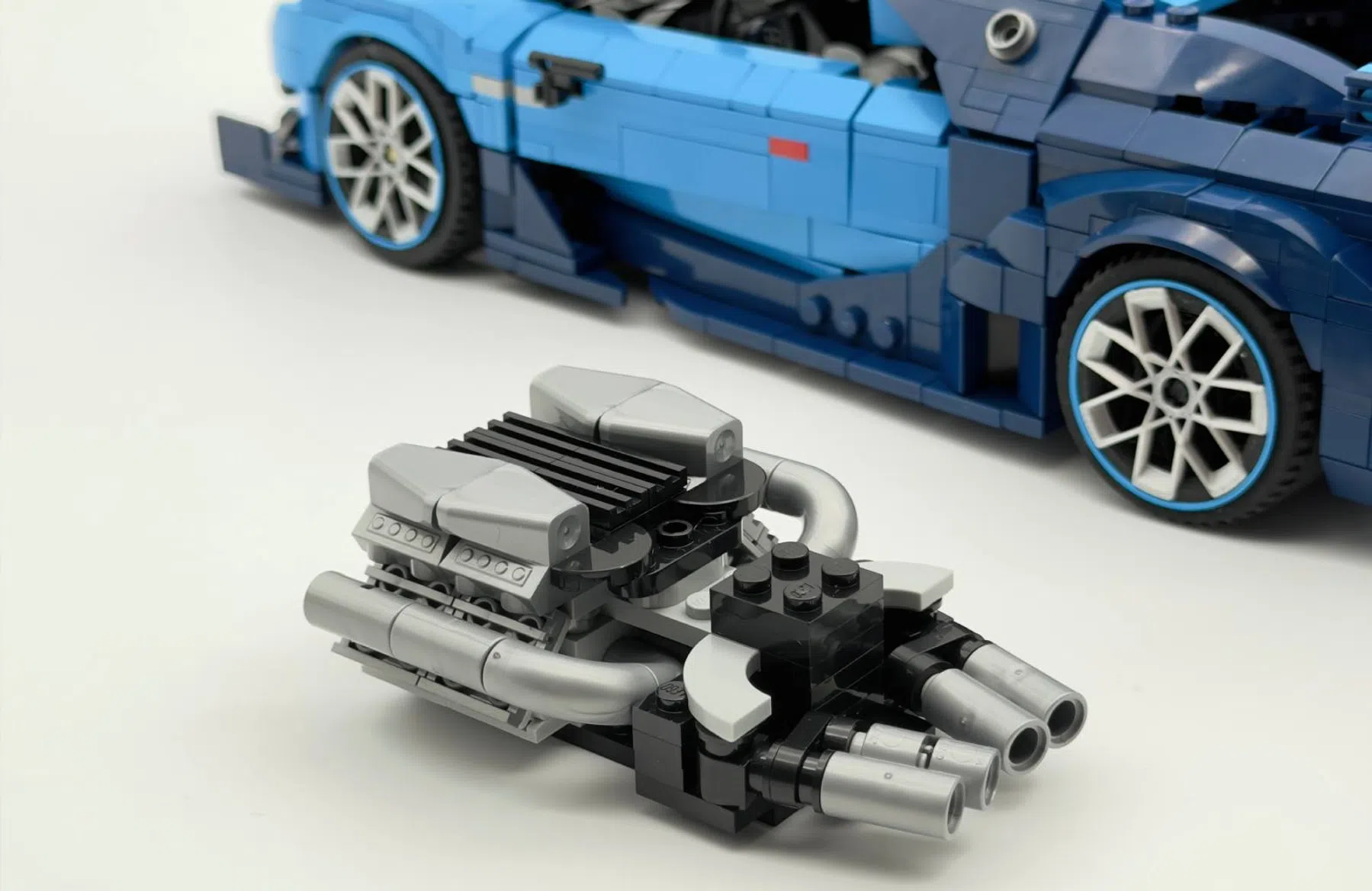 Jouw eigen auto van LEGO? Dankzij deze Nederlandse autoliefhebber kan het!