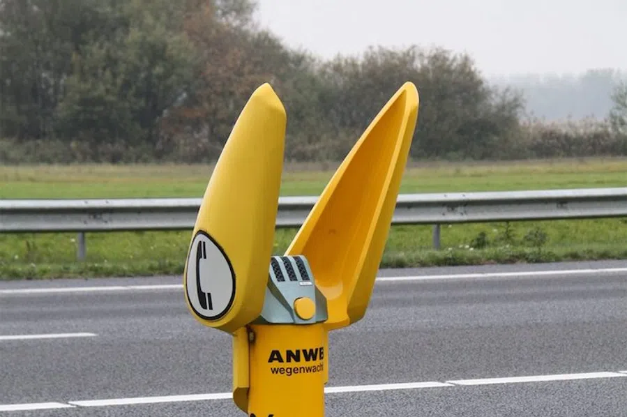 R.I.P. gele praatpaal langs de snelweg