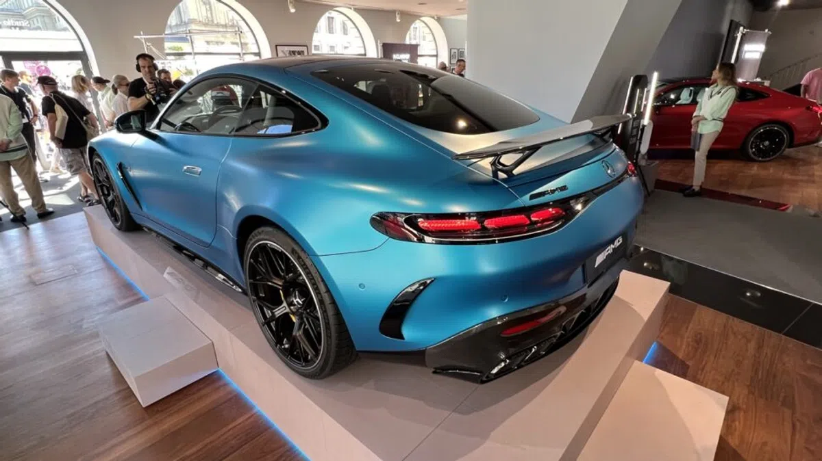 Hoe is de Mercedes AMG GT C192 in het echt?