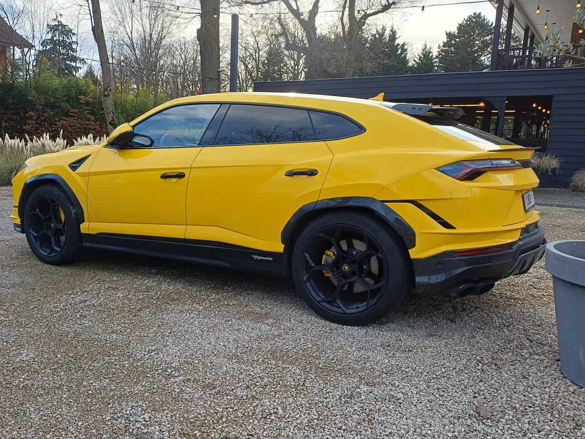 Lambo Urus Perfomante